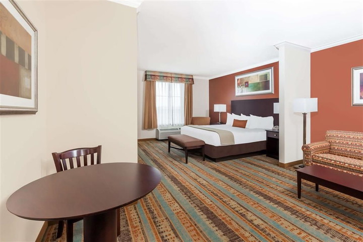 Baymont By Wyndham Henderson - Henderson, TX