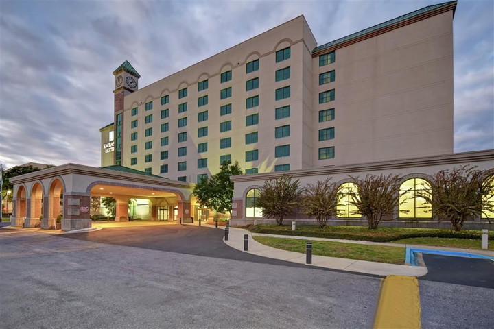 Embassy Suites By Hilton Montgomery Hotel & Conference Center - 蒙哥馬利郡