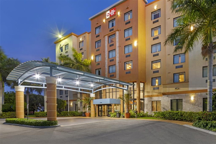 Best Western Plus Miami Executive Airport Hotel & Suites - Cutler Bay, FL