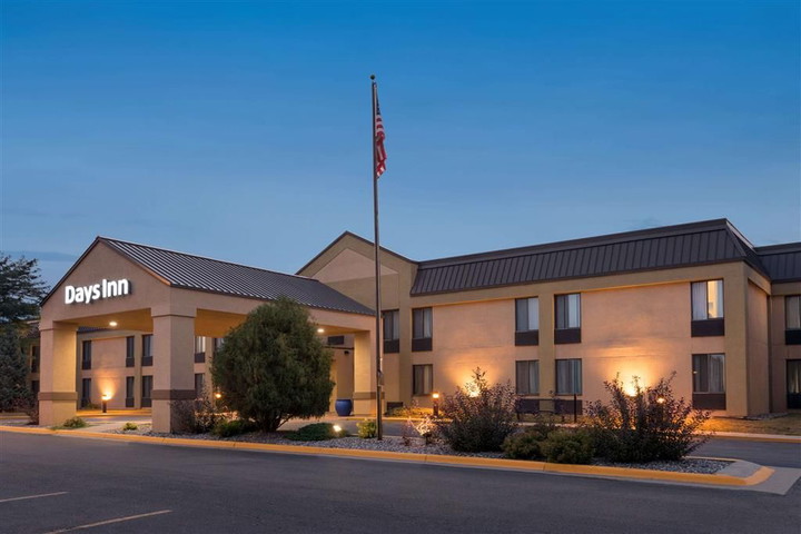 Days Inn By Wyndham Fargo/west Acres - Fargo, ND