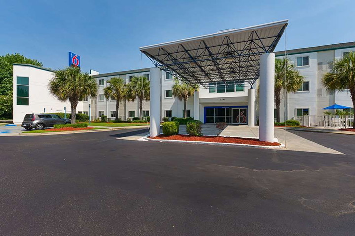 Motel 6 Columbia East - 