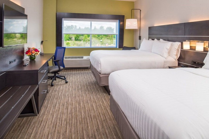 Holiday Inn Express & Suites Tampa North - Wesley Chapel By Ihg - San Antonio, FL