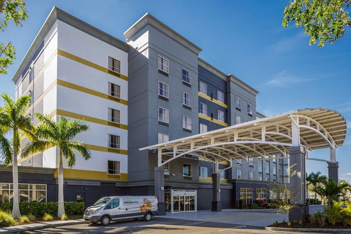 Doubletree By Hilton Sarasota Bradenton Airport - Lakewood Ranch, FL
