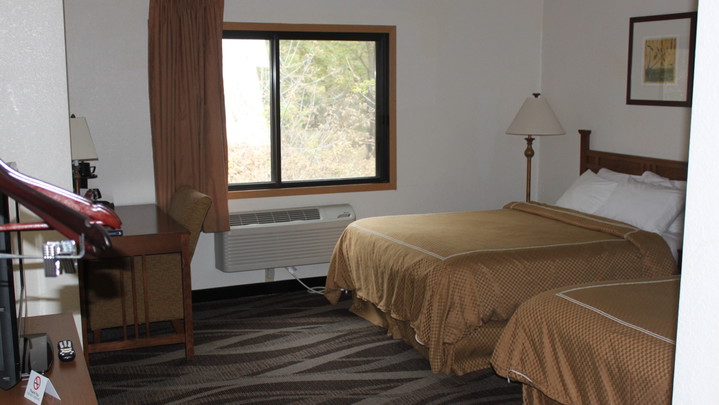 Boarders Inn & Suites By Cobblestone Hotels - Ripon - Ripon, WI