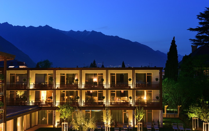 Hotel Schwarzschmied - Lana