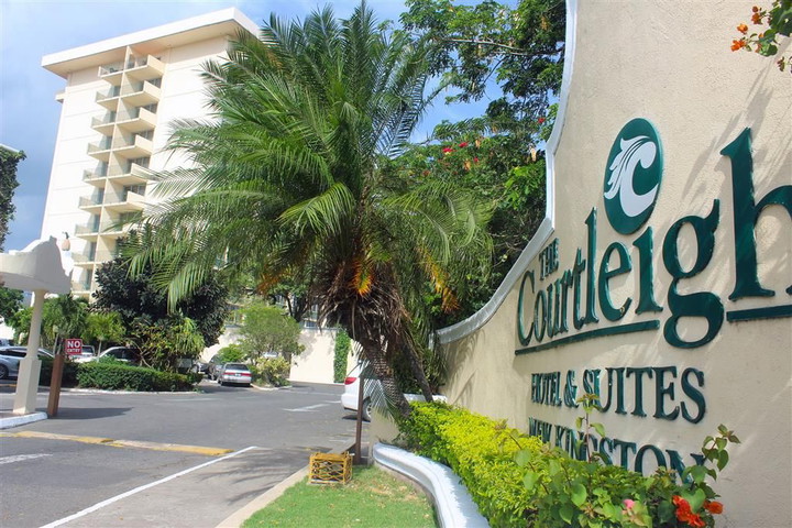 Courtleigh Hotel And Suites - Kingston