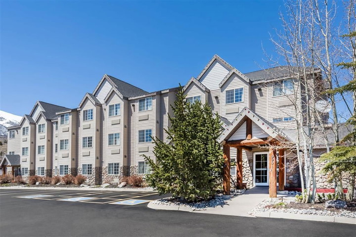 Ramada By Wyndham Frisco - Silverthorne, CO