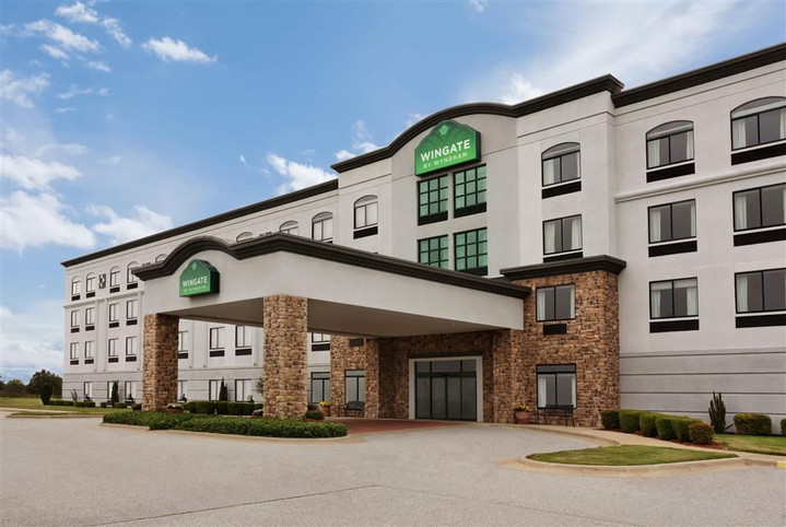 Wingate By Wyndham Bentonville Airport - Bentonville, AR