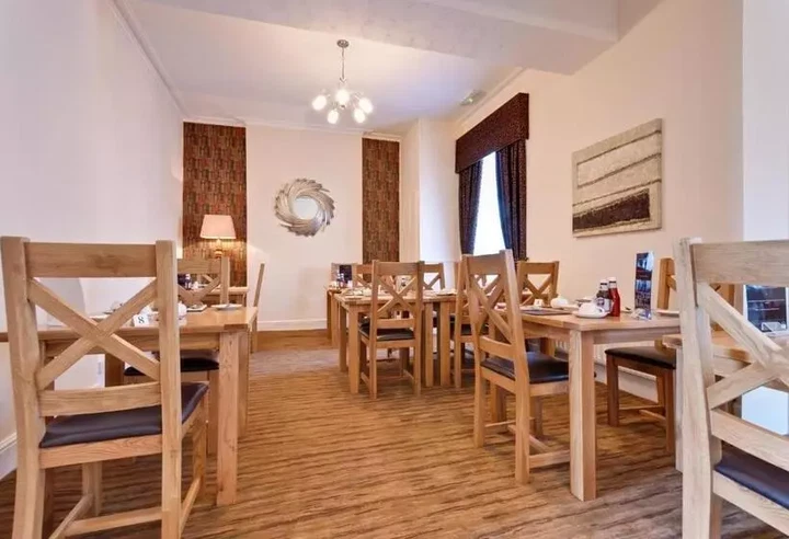 Hotel Lauriston & Lawton Court - Llandudno