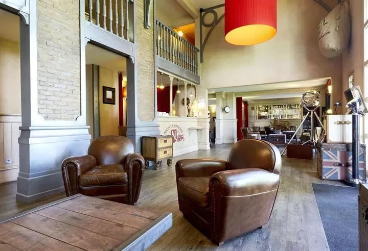 Brit Hotel Essentiel Cholet - Cholet