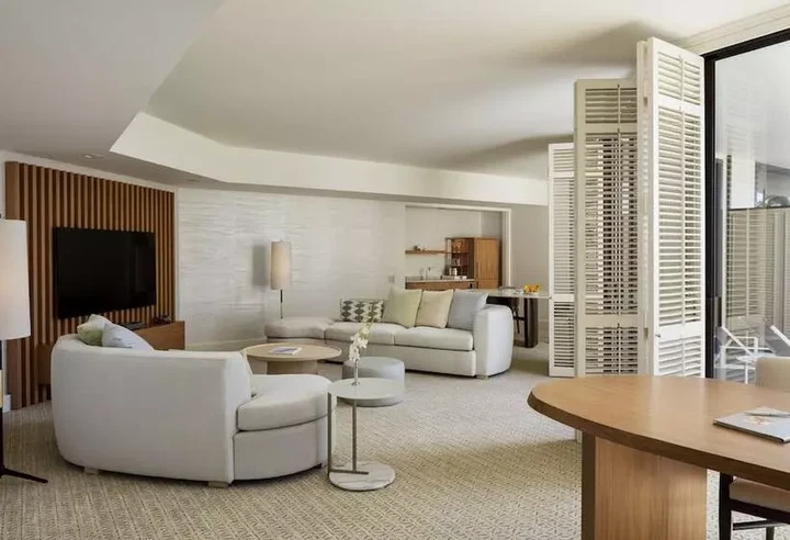 Hotel Halekulani   No Resort Fee - Honolulu, HI
