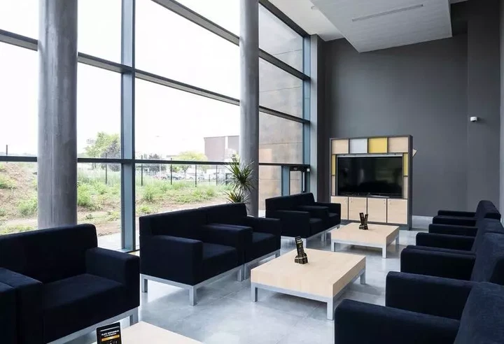 Hôtel Campanile Metz Nord   Porte Du Luxembourg A31  Sortie 34  Parking Gratuit  Accueil De Nuit - Metz