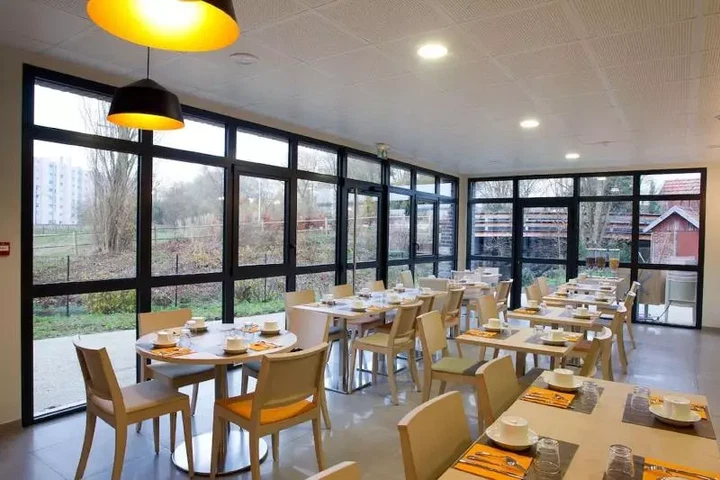 Hôtel Logis Hôtel   La Chambre D Amiens - Amiens