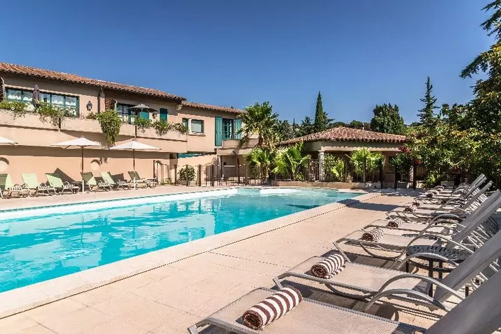Hôtel Hôtel La Magnaneraie - Villeneuve-lès-Avignon