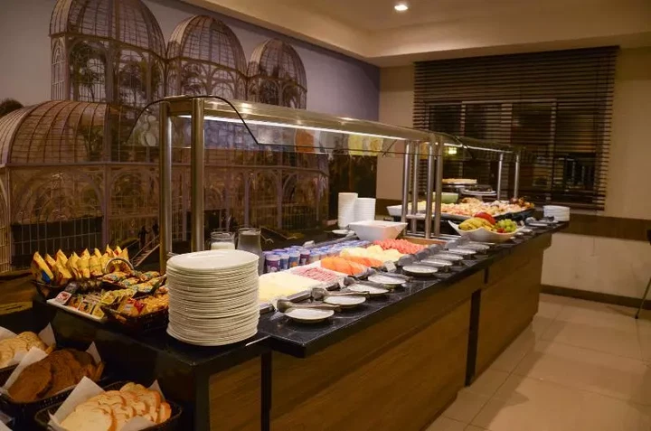 Slim Hotel Curitiba Av Das Torres - São José dos Pinhais