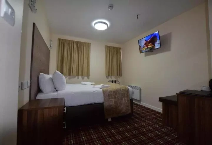 Hotel Lucky 8 - Barking