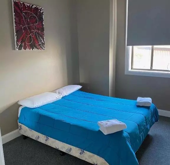 Australian Hotel Young - Young