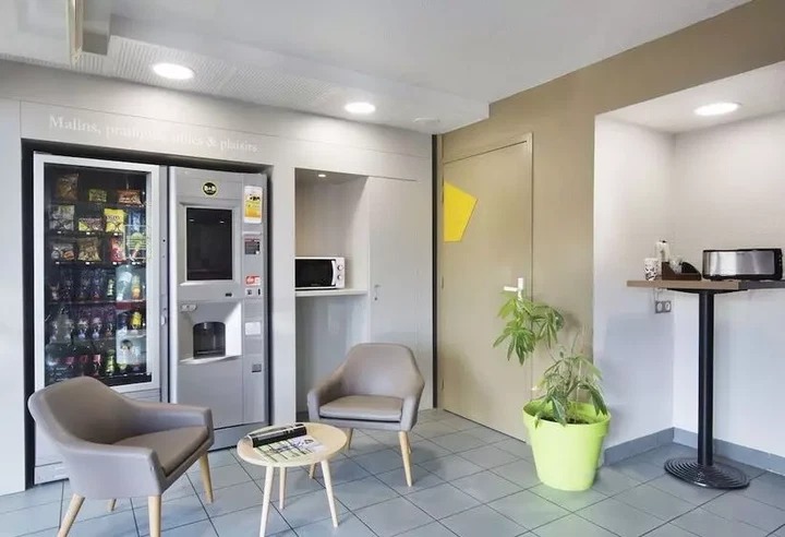 B&b Hotel Lyon St Priest - Saint-Priest