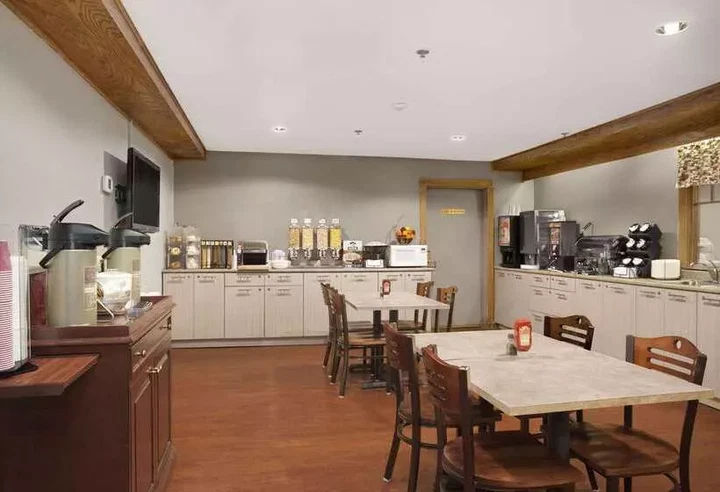 Hotel Travelodge Suites By Wyndham Saint John - Saint John, Canadá