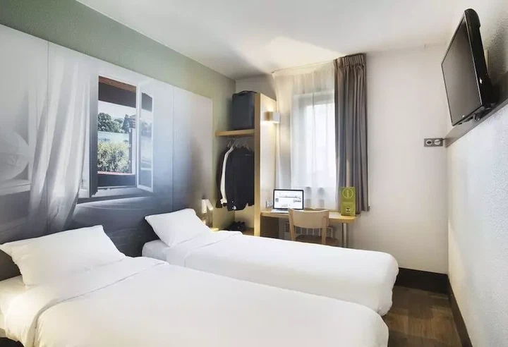 B&b Hotel Lyon Saint Bonnet Mi Plaine - Genas