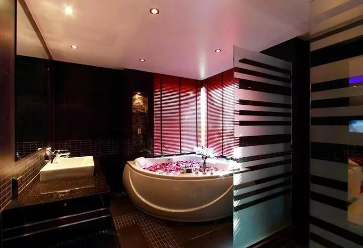 Hôtel Absolute Bangla Suites - Patong Beach
