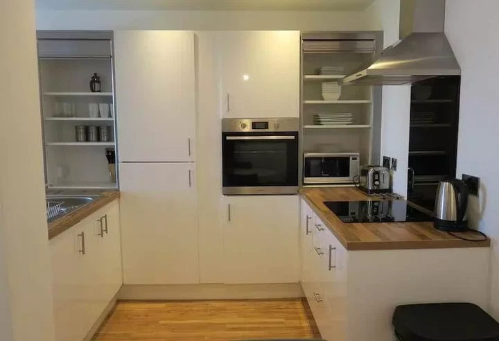 Quay Apartments - Salford