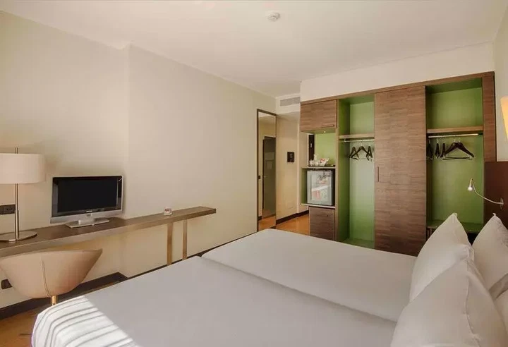 Hôtel Nh Savona Darsena - Savone
