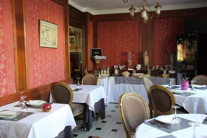 Hôtel Logis Hôtels Restaurant Les 3 Rois - Issoudun