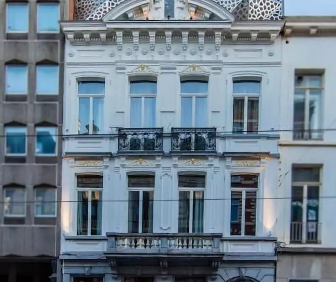 Harmon House   Hotel & Spa - Ixelles