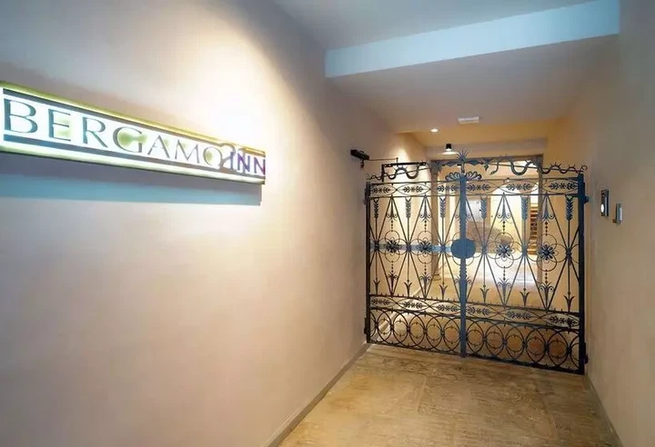 Pension  Bergamo Inn 21 - Бергамо