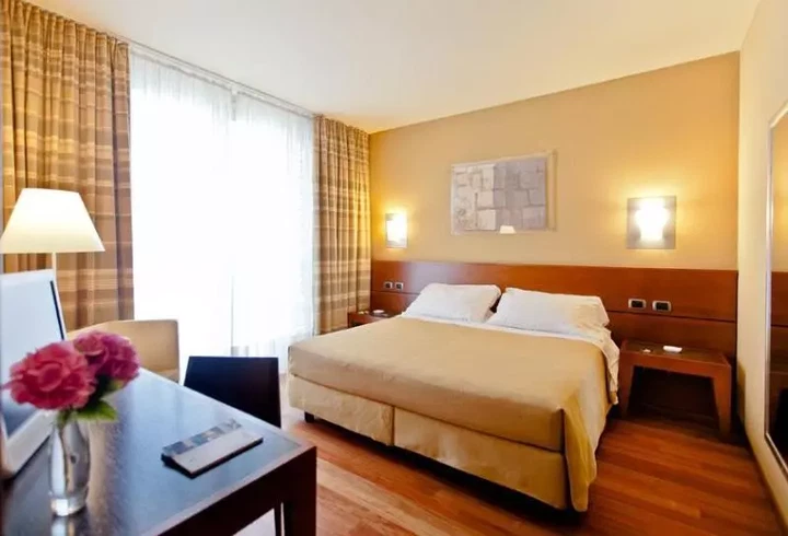 B&b Hotel Imperia Rossini Al Teatro - Imperia