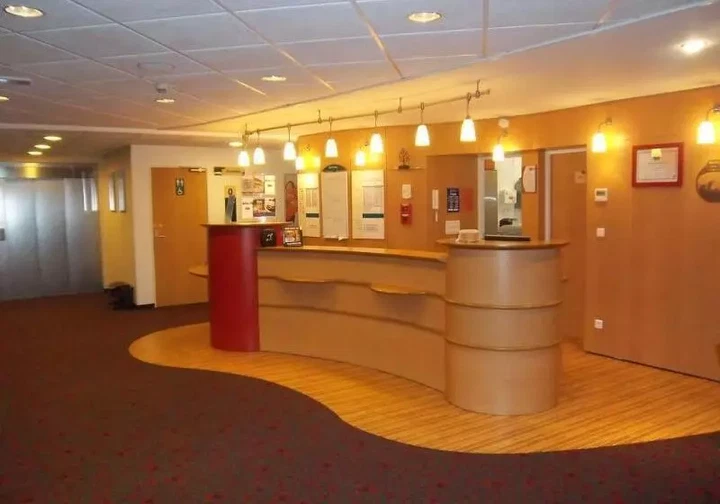 Hotel Ibis Albert Pays De Somme - Albert