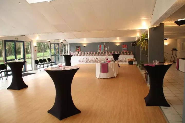 Hôtel Logis Latitude Ouest Hôtel Restaurant & Spa - Locronan