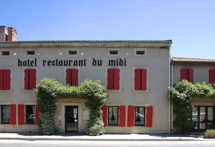 Hôtel Logis Hôtels   Hôtel Restaurant Du Midi - Revel