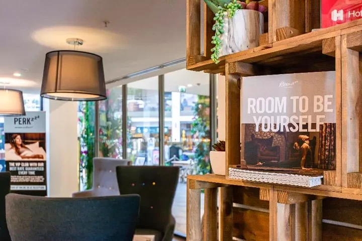 Hôtel Roomzzz Manchester Victoria - Manchester