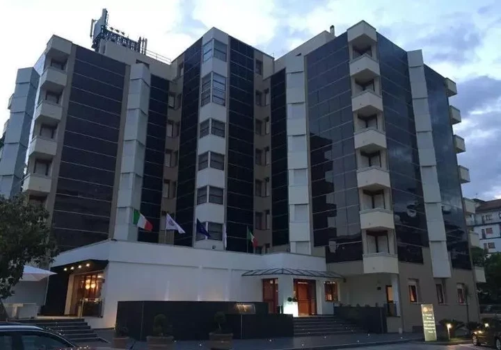 Hôtel Domus Grand - 