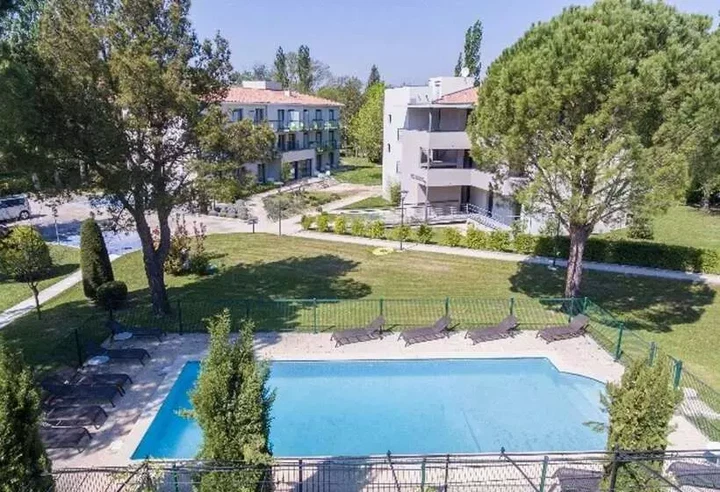 Sowell Hotels Domaine De La Petite Isle - L'Isle-sur-la-Sorgue