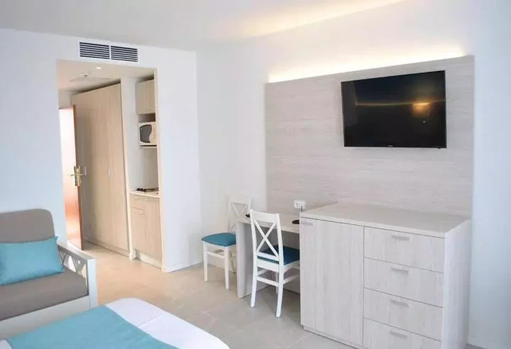 Aparthotel Y Hotel Paguera Beach - Palma