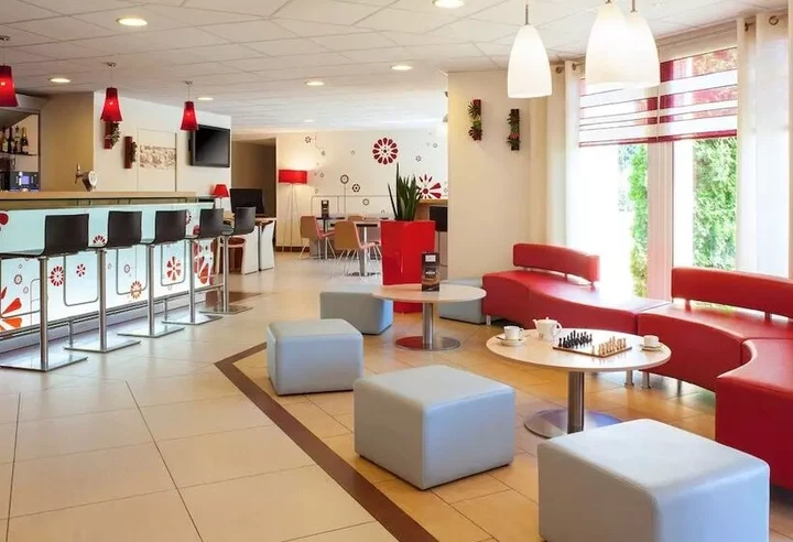 Hotel Ibis Velizy Jouy En Josas - Jouy-en-Josas