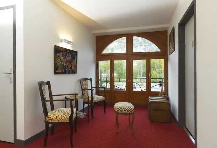 Hôtel Le Manoir D Agnès Logis Hôtel Restaurant - Tarascon-sur-Ariège
