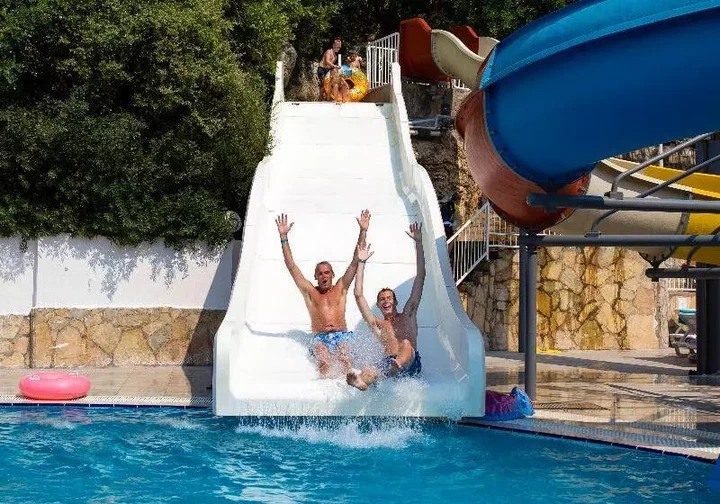 Hôtel Mirage World - İçmeler