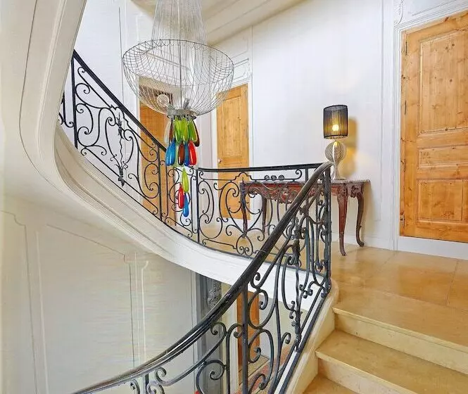 Bed And Breakfast Domaine De Biar - Juvignac