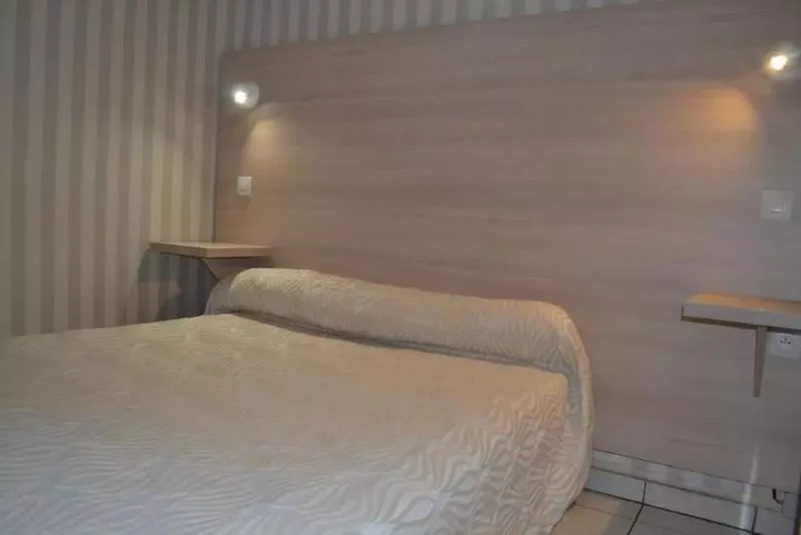 Hôtel Concorde - 尼姆