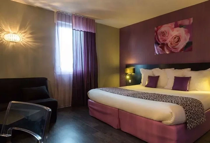 Hotel The Originals City, Hôtel Des Lys, Dreux - Dreux