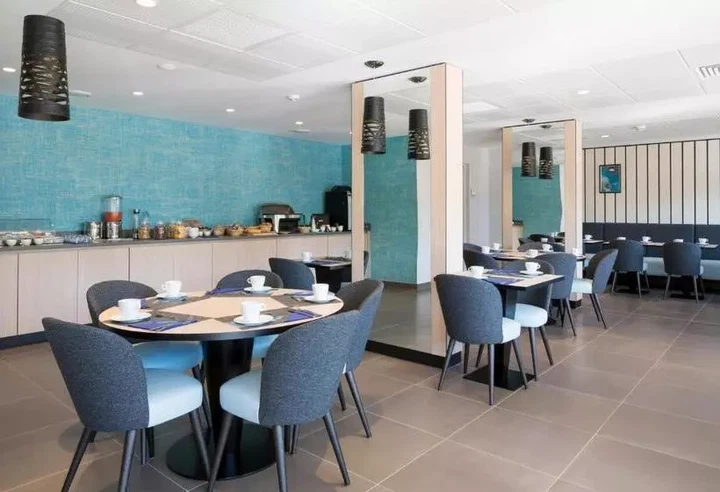 Hotel Logis Hôtel Les Pins   Opéralia - Sète