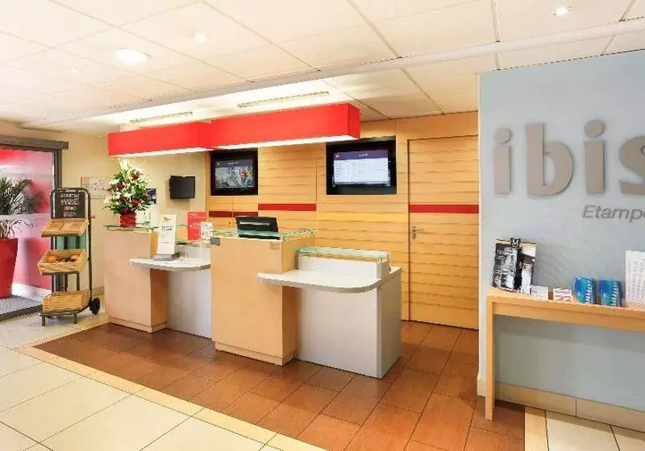 Hotel Ibis Etampes - Étampes