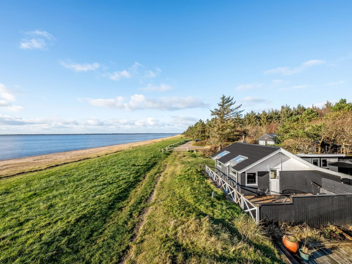 "Esben" - 15m From The Sea - Blåvand