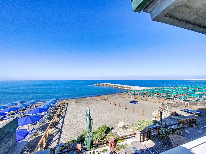 Oblo E Ginepro Sul Mare - Cecina