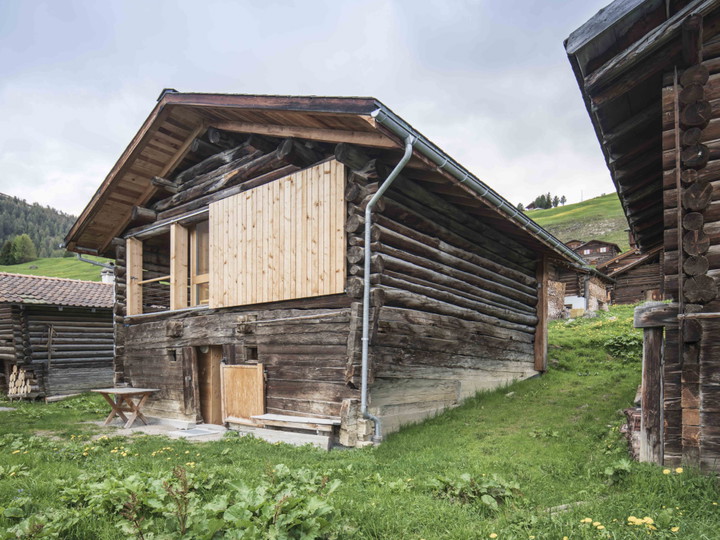 3001 Ferienhaus Mutten - Switzerland