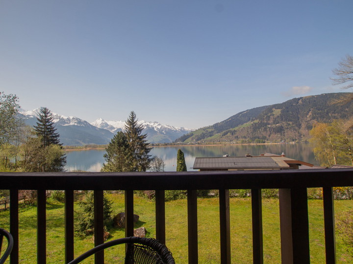 Lake And Mountain View - Zell am See